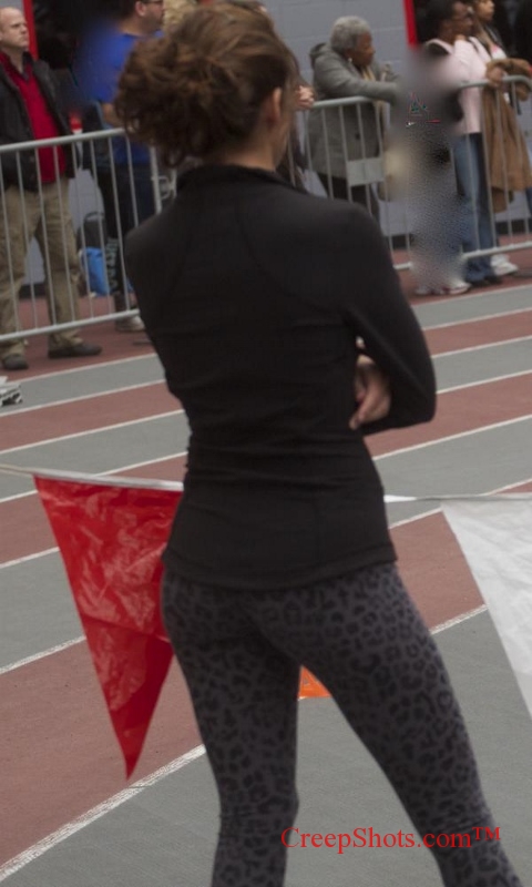 Booty Creepshot In Yoga Pants At An Ohio Track Event